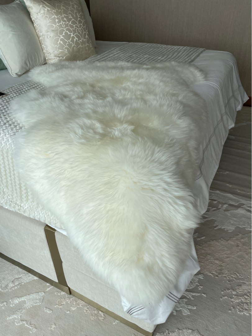 New white faux fur rug or bed throw, Furniture & Home Living, Home ...
