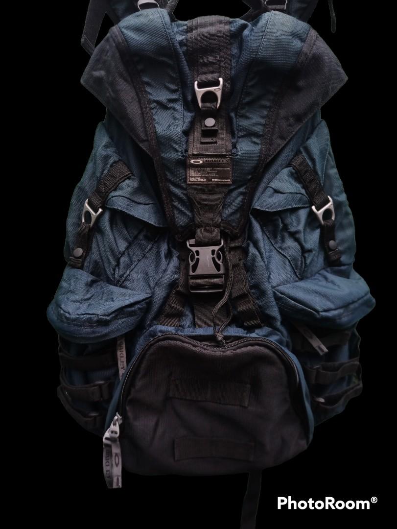 OAKLEY TACTICAL FIELD GEAR BACKPACK, Men's Fashion, Bags, Backpacks on ...