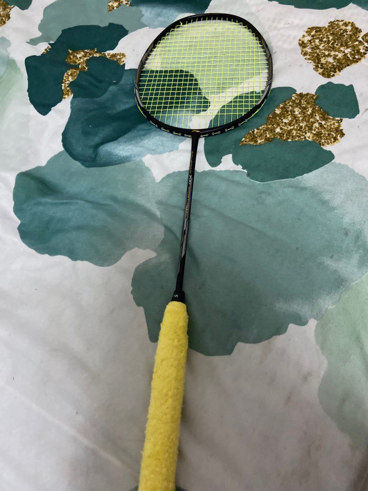 Original LINING WINDSTORM 700 Special Edition, Sports Equipment, Sports ...