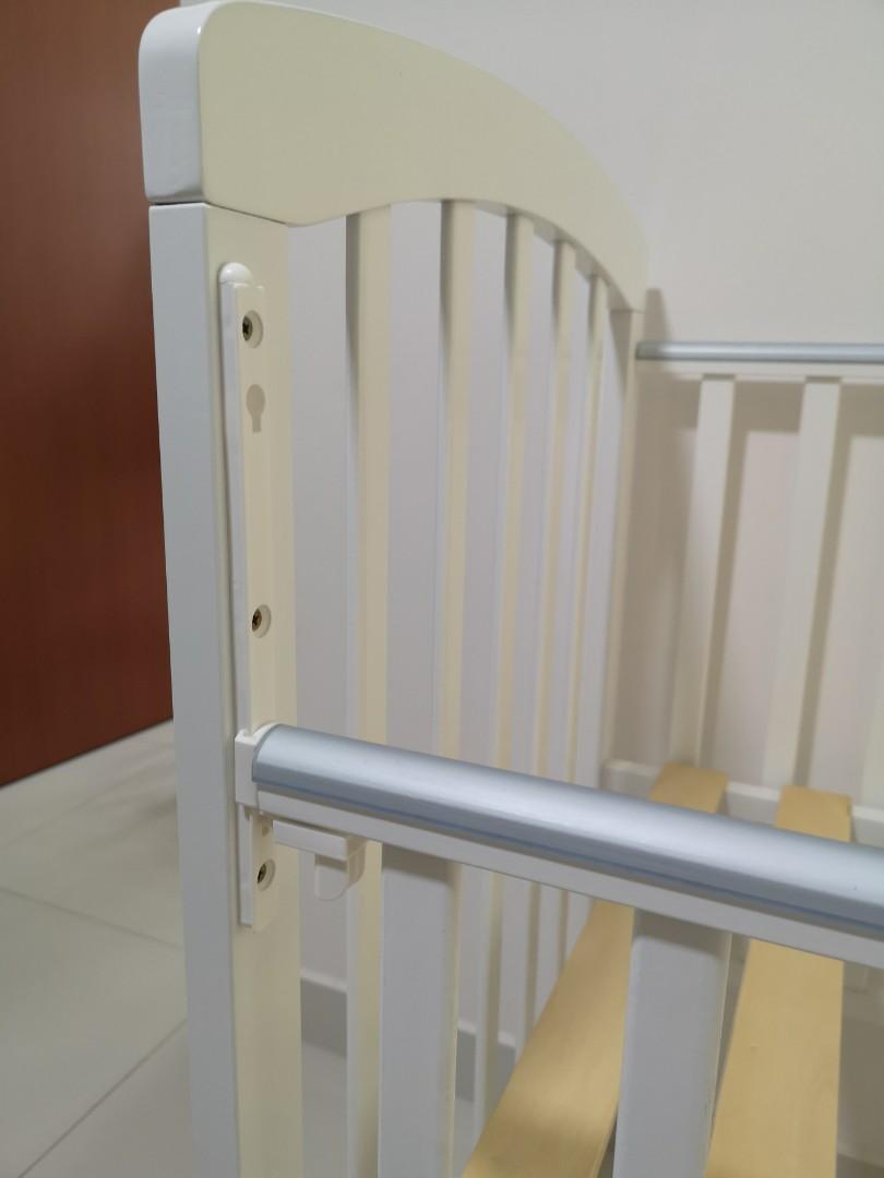 Picket&Rail 6-in-1 Solid Wood Baby Cot with Drop-Side Gate (120X60cm ...