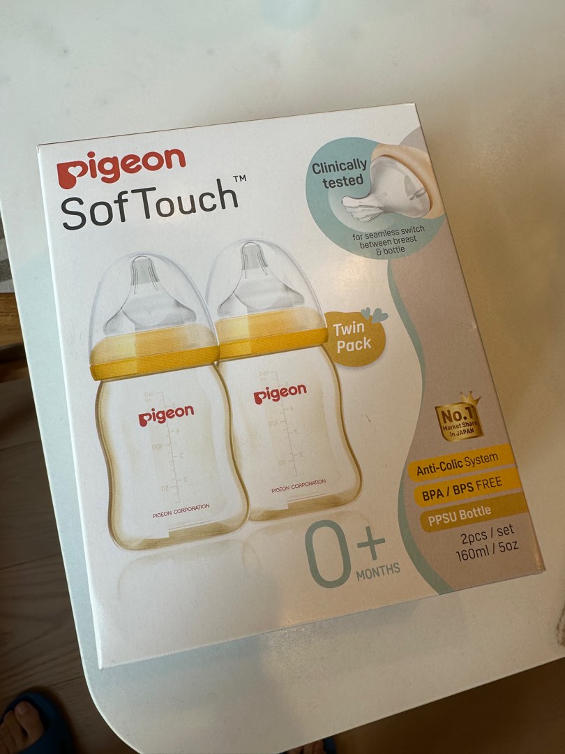 Pigeon SofTouch 0+ month milk bottle twin pack, Babies & Kids, Nursing ...