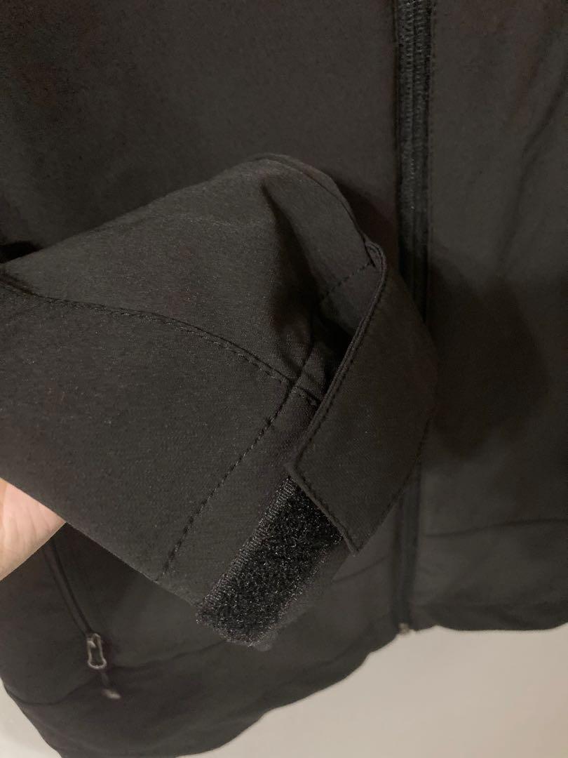 Plain Black Jacket / Windbreaker, Men's Fashion, Coats, Jackets and ...