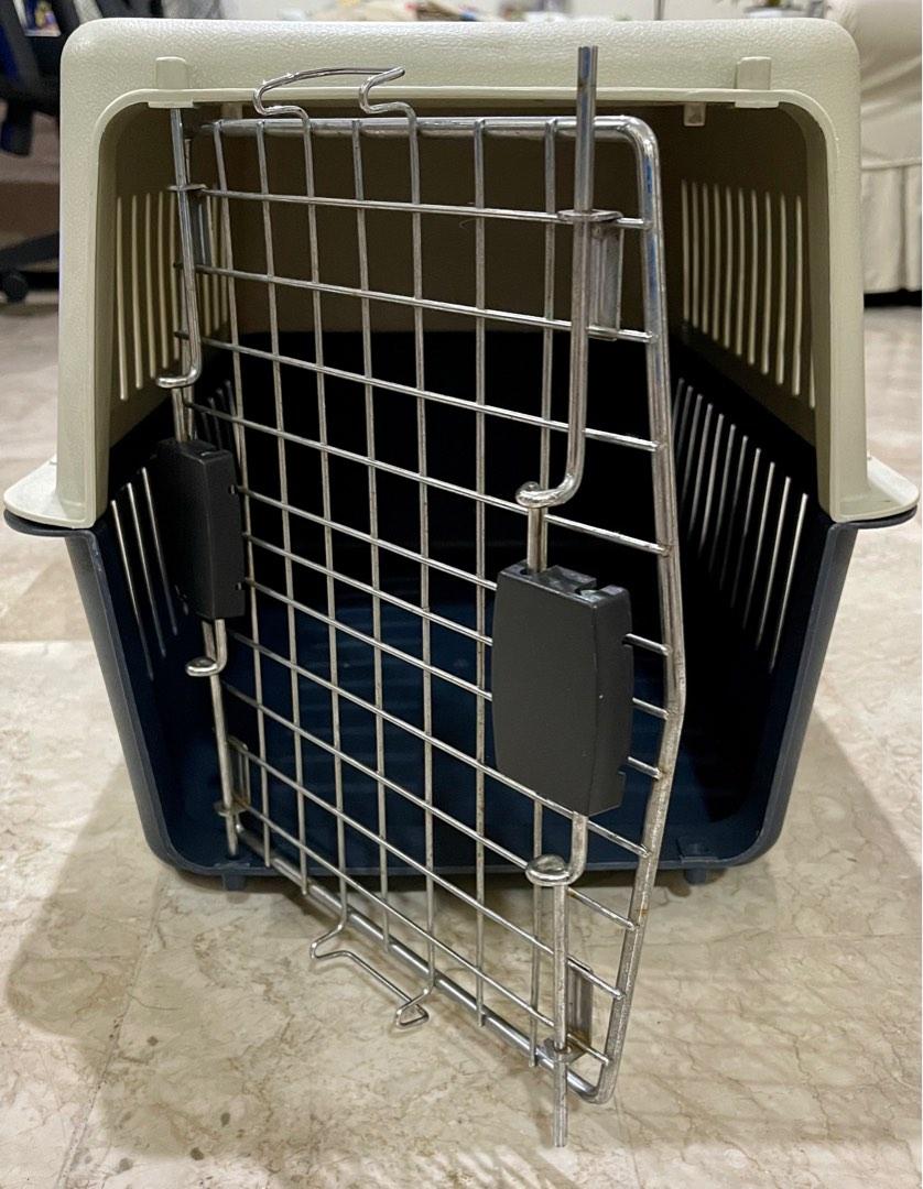 Pre -loved Pet Carrier, Pet Supplies, Homes & Other Pet Accessories on ...