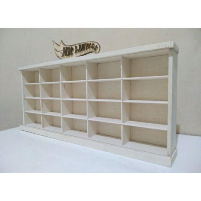 Rak Display Hotwheels Isi 20 Lose, Desain & Kerajinan Tangan, Alat ...