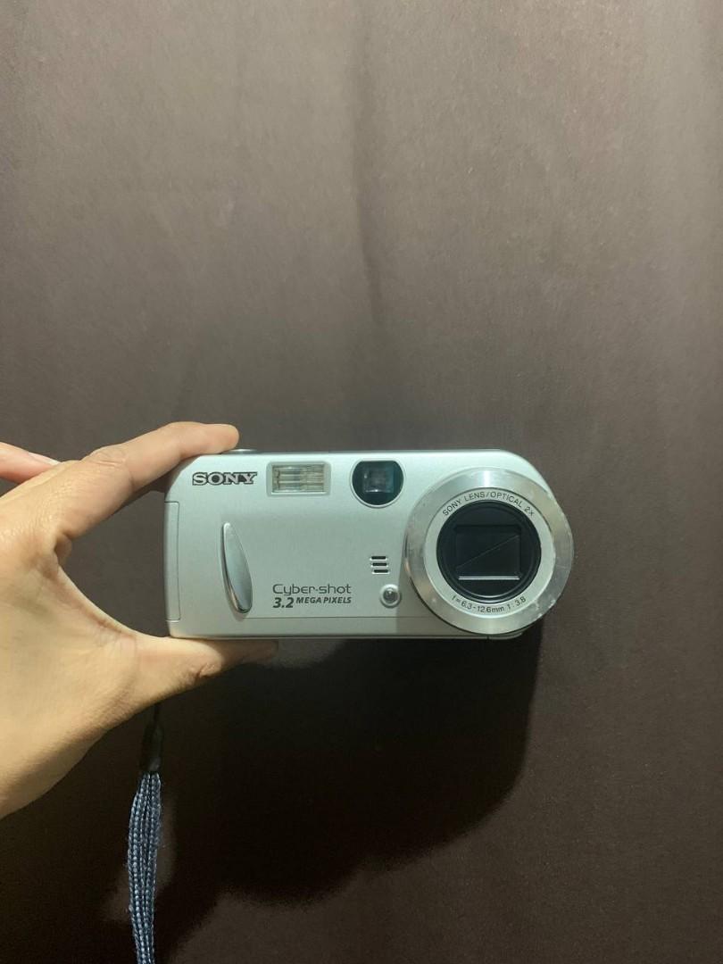 RARE SONY CYBER SHOT DSC-P52 DIGITAL CAMERA, DIGICAMS, Photography, Cameras on Carousell