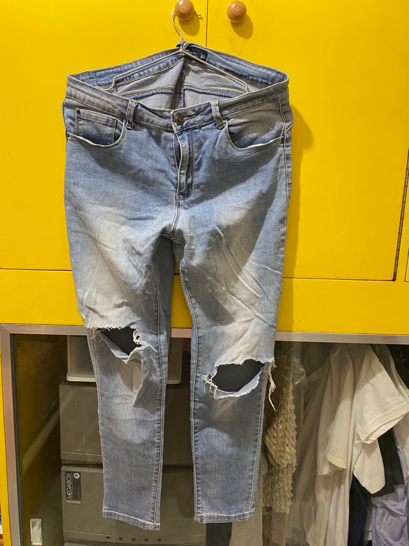 Red Girl Tattered Jeans, Women's Fashion, Bottoms, Jeans on Carousell