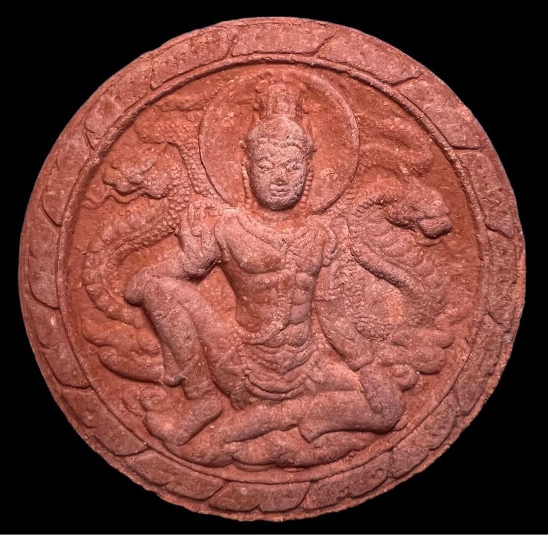 Red Phra Jatukam Ramathep behind eight hands Lord Ganesha Pikanet ...