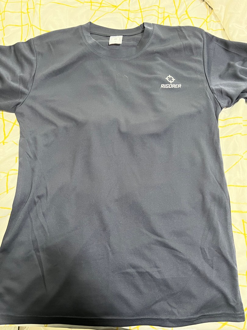 Rigorer top, Men's Fashion, Activewear on Carousell