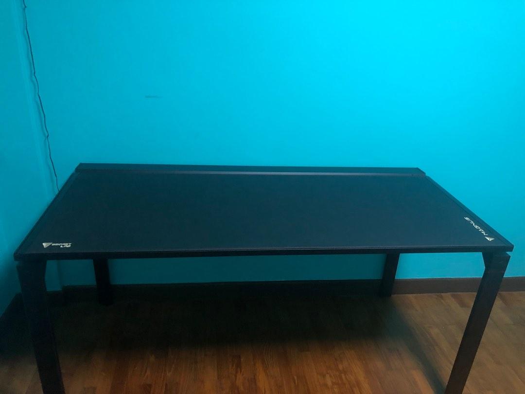 Secret lab Magnus Desk, Furniture & Home Living, Furniture, Tables ...