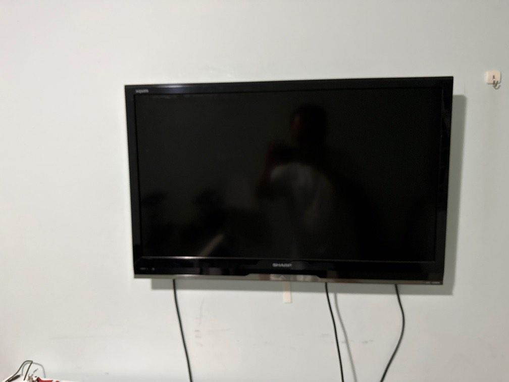 Sharp with wall mount bracket, TV & Home Appliances, TV & Entertainment ...