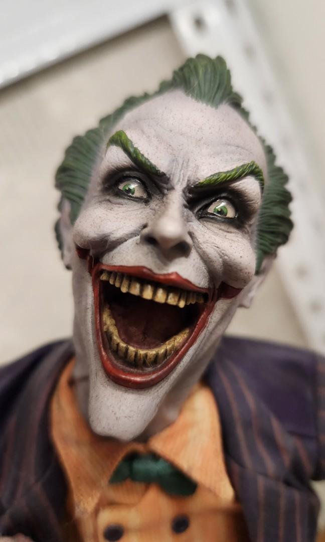 Sideshow Collectibles Joker Arkham Asylum Premium Format 1/4 scale ...