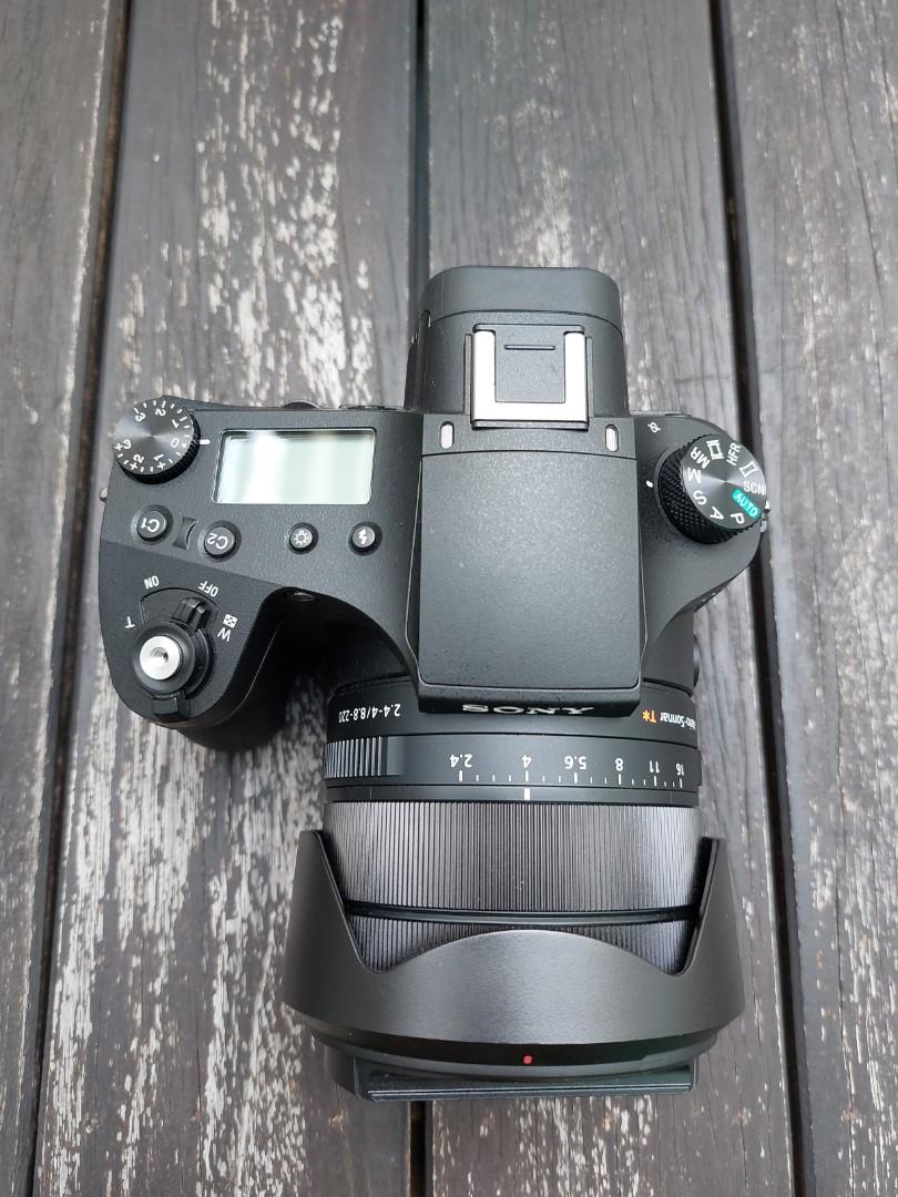 Sony RX10 M4 mark iv, Photography, Cameras on Carousell