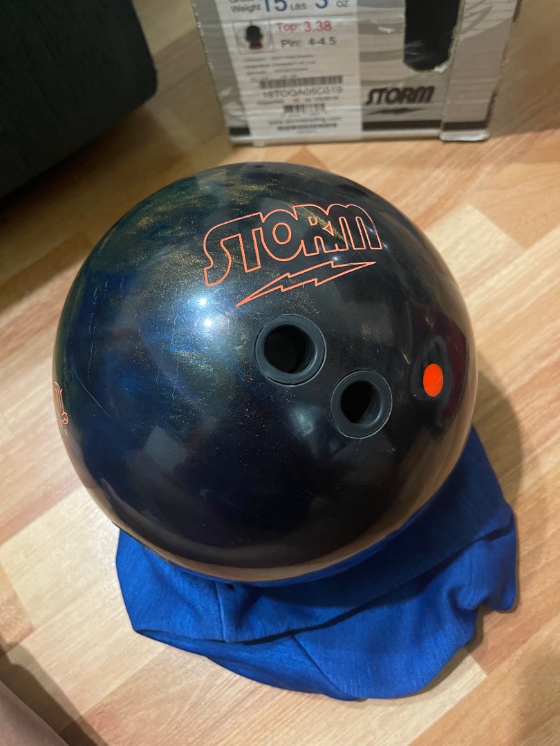 Storm Bowling Ball, Sports Equipment, Sports & Games, Billiards ...