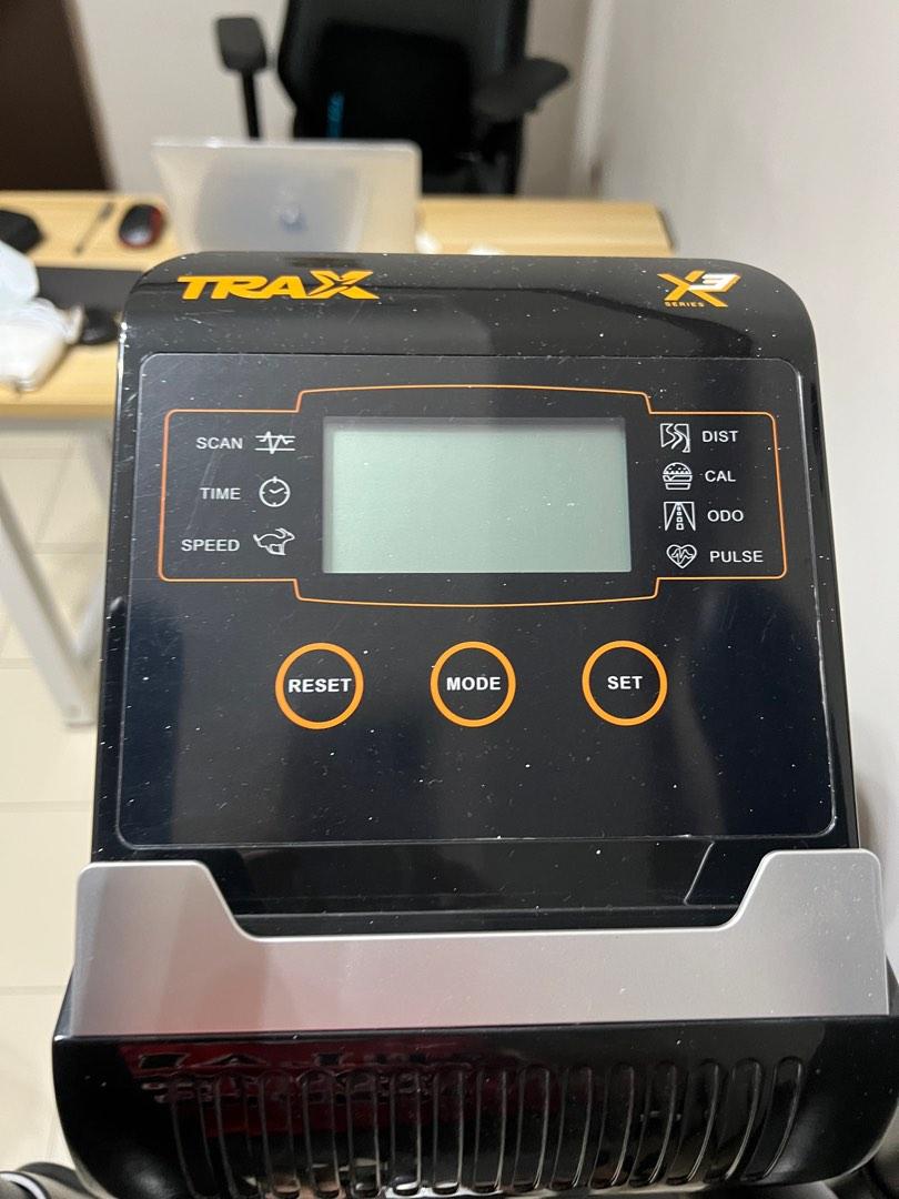 Trax X3 Elliptical Machine, Sports Equipment, Exercise & Fitness ...