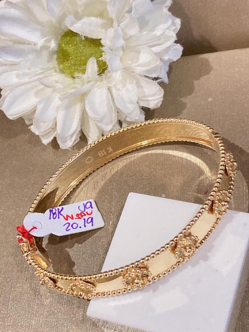 Vca Bangle 18k Japan Gold, Women's Fashion, Jewelry & Organizers, Bracelets on Carousell