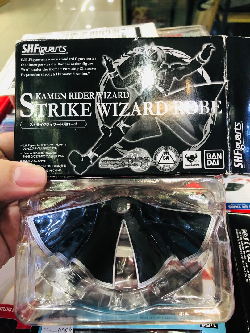現貨 開封 BANDAI 幪面超人 魔法師 KAMEN RIDER WIZARD SHF STRIKE WIZARD ROBE, 興趣及遊戲 ...