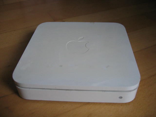 Apple AirPort Extreme Base Station, 電腦＆科技, 電腦周邊及配件, Wifi及上網相關產品 - Carousell
