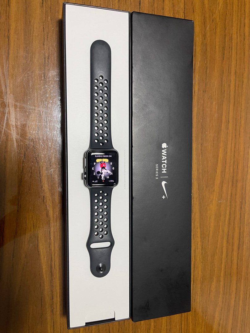 Apple watch, Mobile Phones & Gadgets, Other Gadgets on Carousell