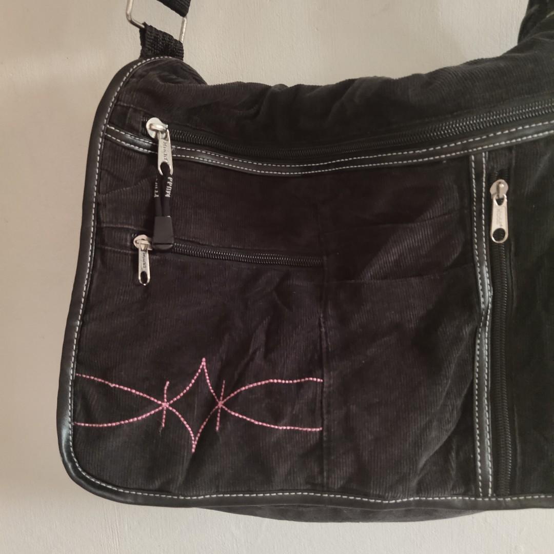 authentic mudd body bag, Women's Fashion, Bags & Wallets, Cross-body ...