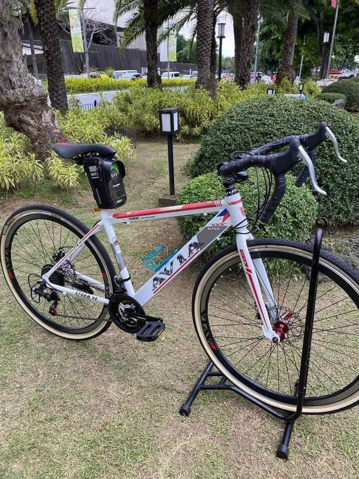 AVIA STORM V8 EXTREME PRO ROADBIKE 700C, Sports Equipment, Bicycles ...