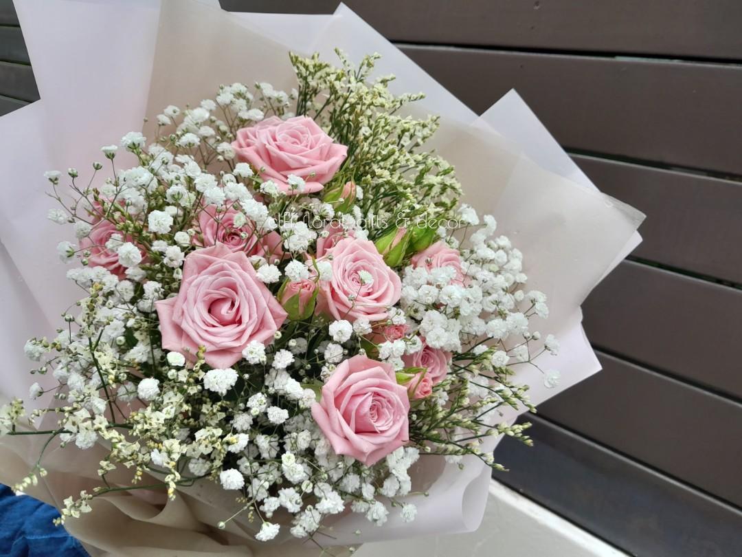Light pink spray roses, baby pink roses bouquet with gyp and limonium ...
