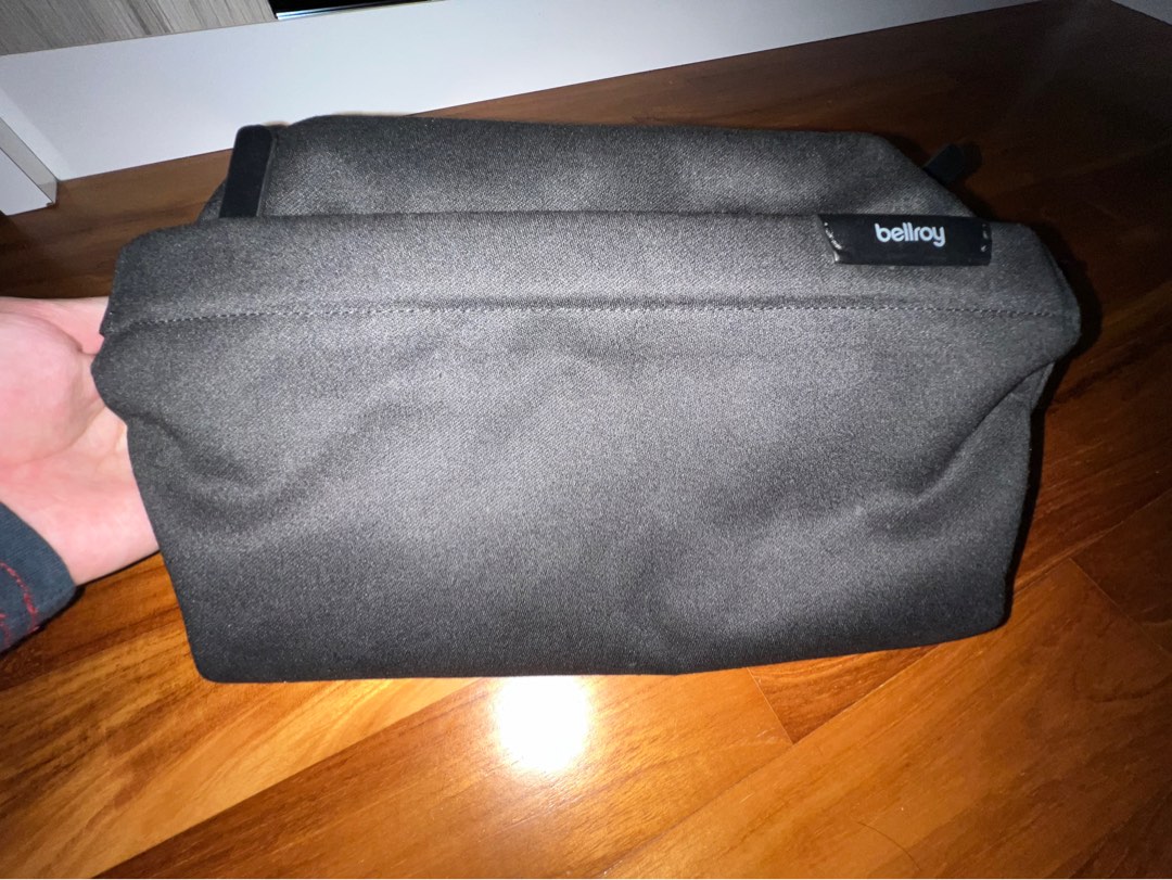 Bellroy sling bag. 4L, Men's Fashion, Bags, Sling Bags on Carousell