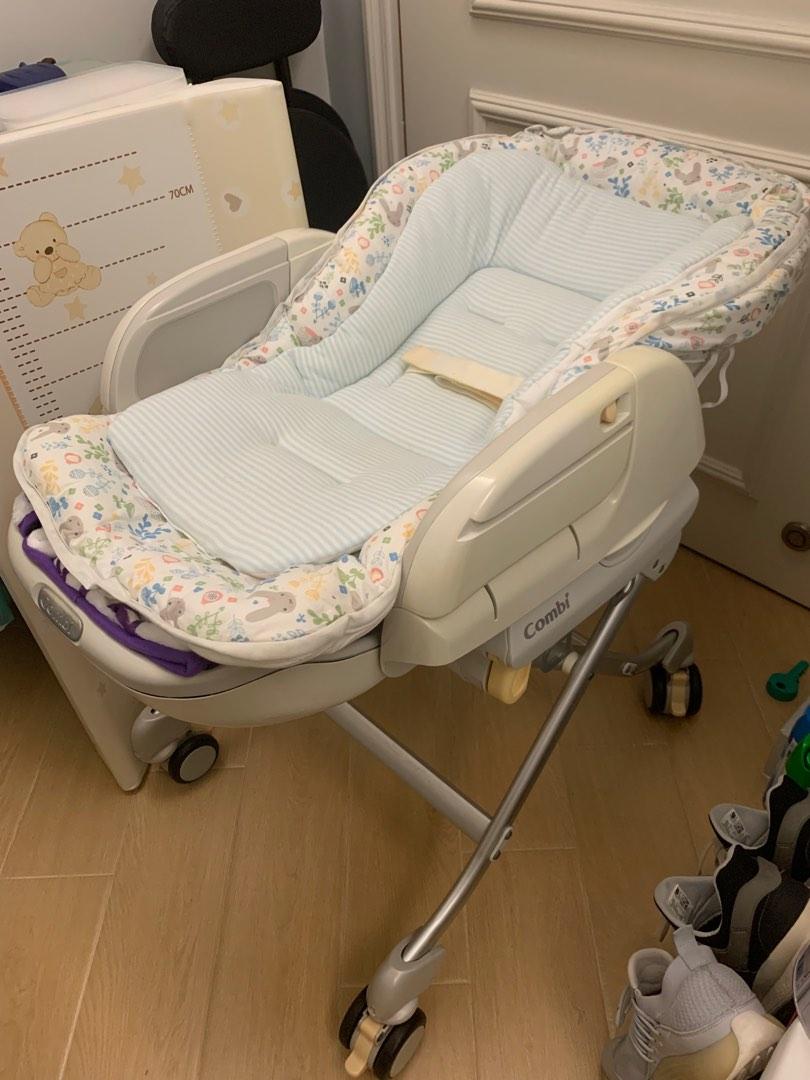 Combi High Chair 餐椅 / 搖床 (手動版) 價錢可小議, 兒童＆孕婦用品, 兒童傢具, 兒童傢具 - 桌子及椅子 ...