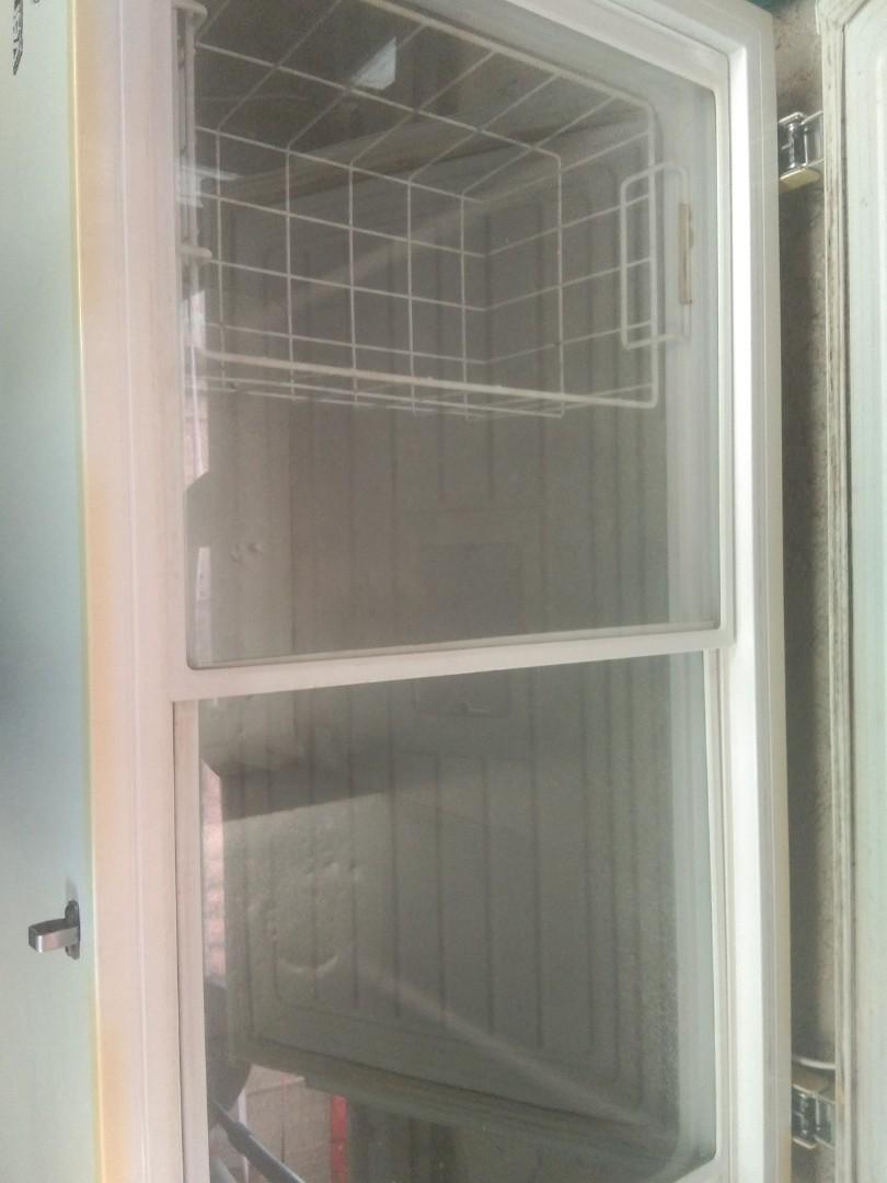Condura Chest Freezer CCF-200L, TV & Home Appliances, Kitchen ...