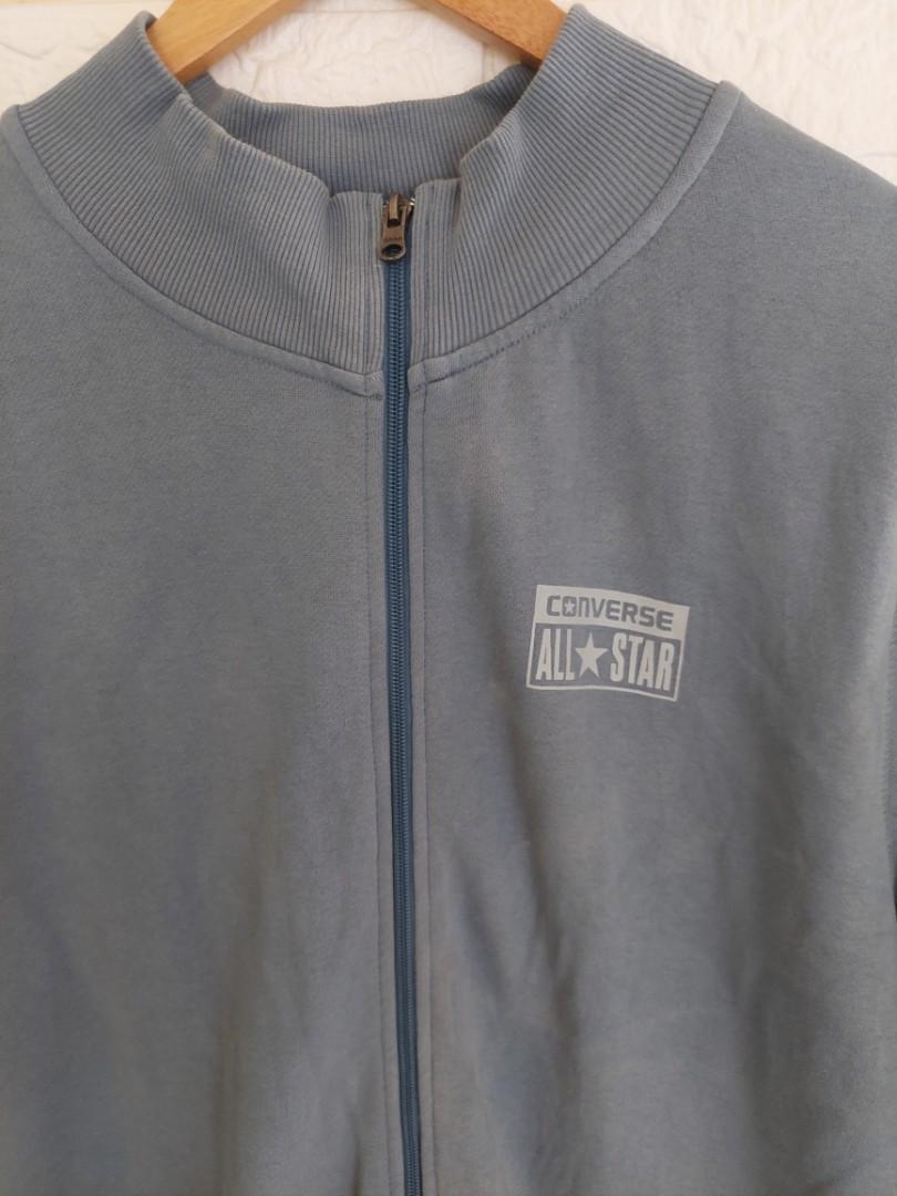 converse tracktop abu, Fesyen Pria, Pakaian , Baju Luaran di Carousell