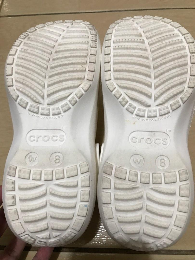 crocs classic platform W8, Men's Fashion, Footwear, Slippers & Slides ...