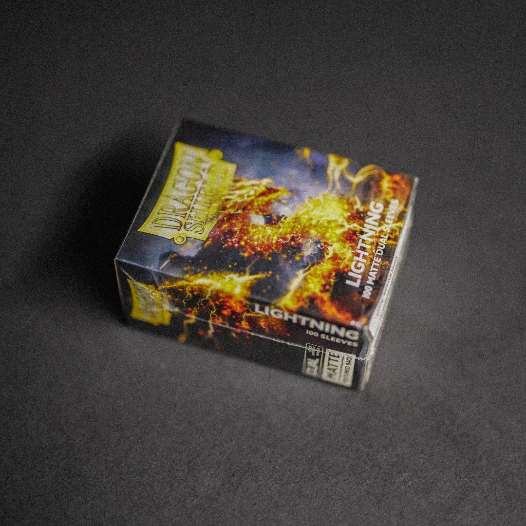 Dragon Shield Lightning - Matte Dual Sleeves - Standard Size, Hobbies ...
