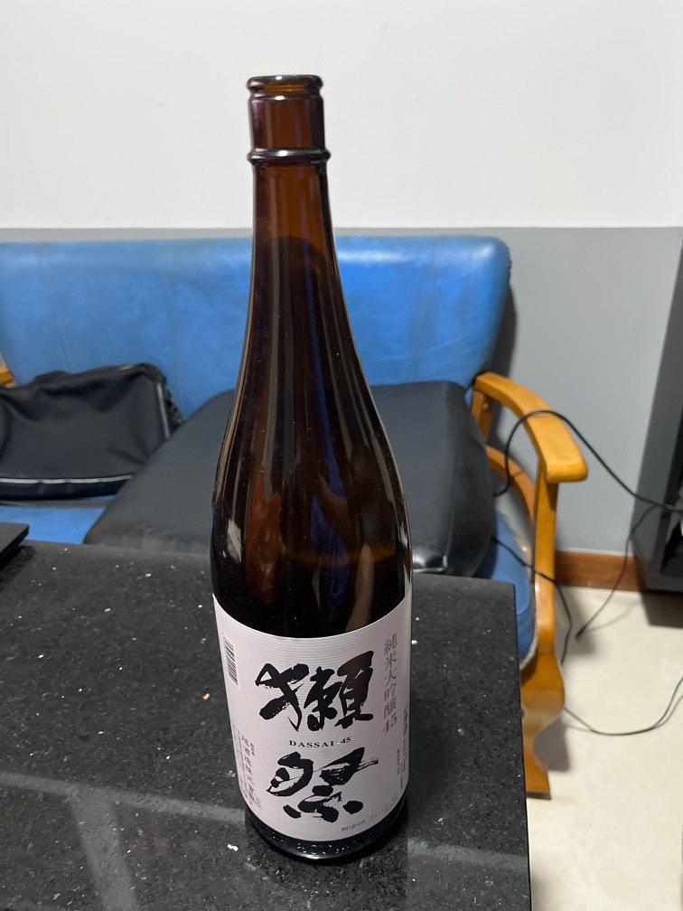 Empty Sakae glass bottle 1.8litre, Food & Drinks, Alcoholic Beverages ...