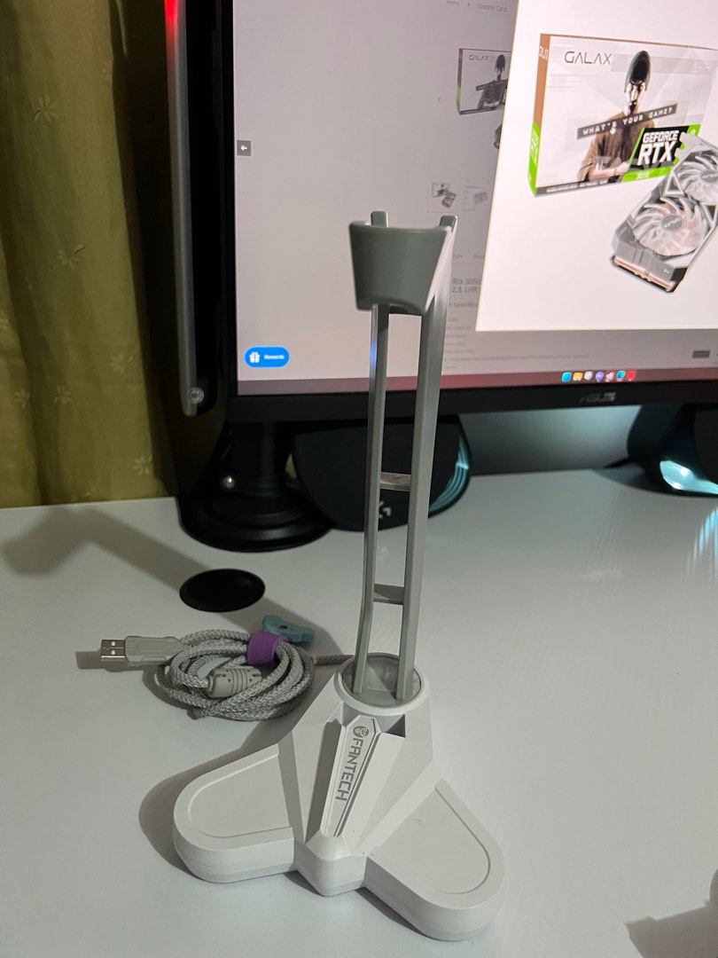 Fantech AC3001S RGB Headset Stand Space Edition White, Audio ...