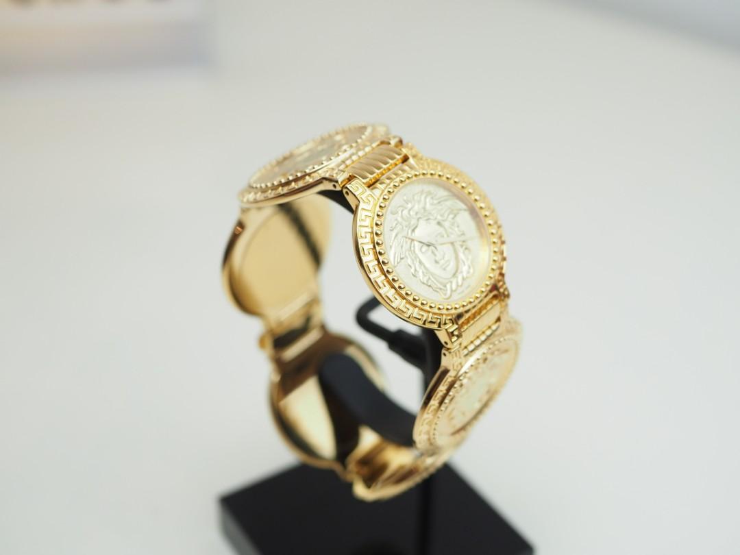 Gianni Versace Signature Coin Watch, Women's Fashion, Watches ...