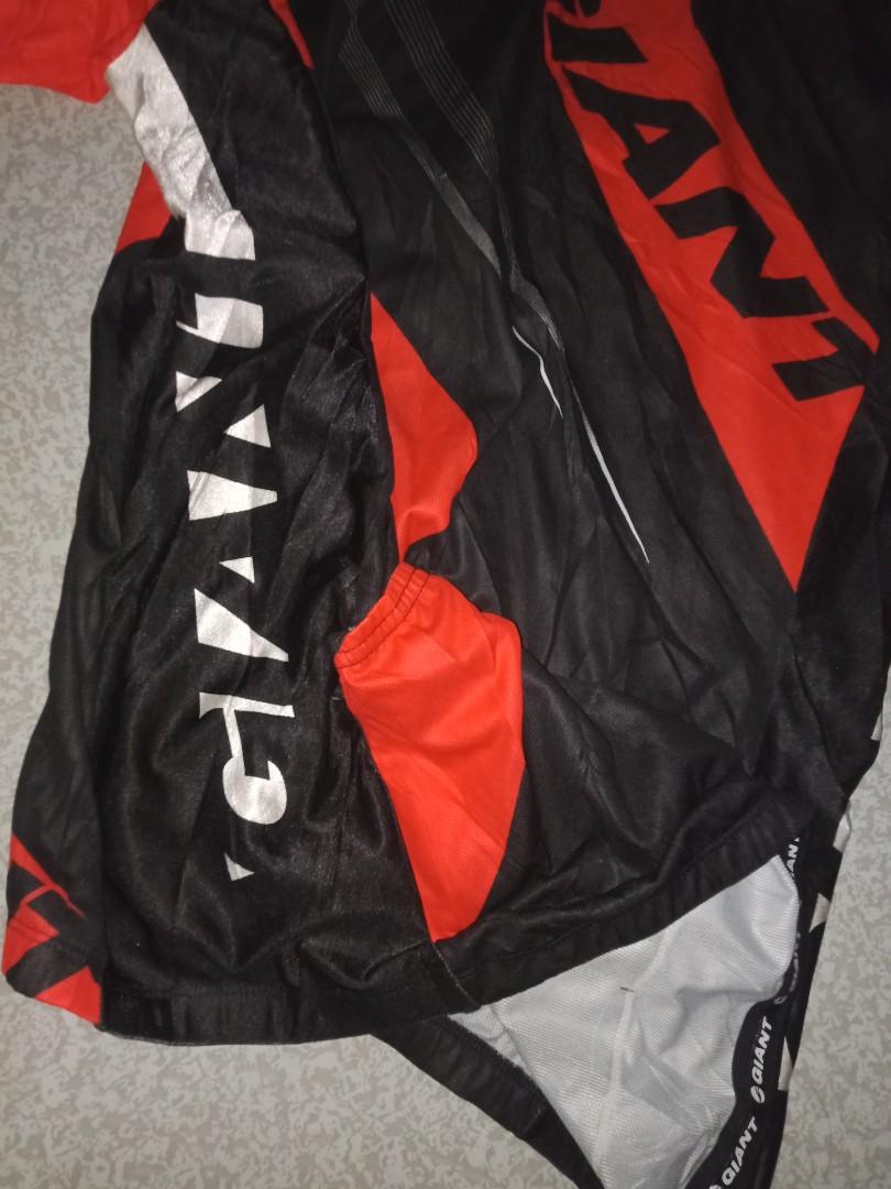 GIANT, Men's Fashion, Activewear on Carousell