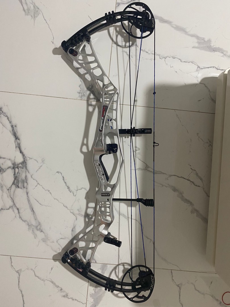 Hoyt Hyperedge compound bow, Sports Equipment, Other Sports Equipment ...
