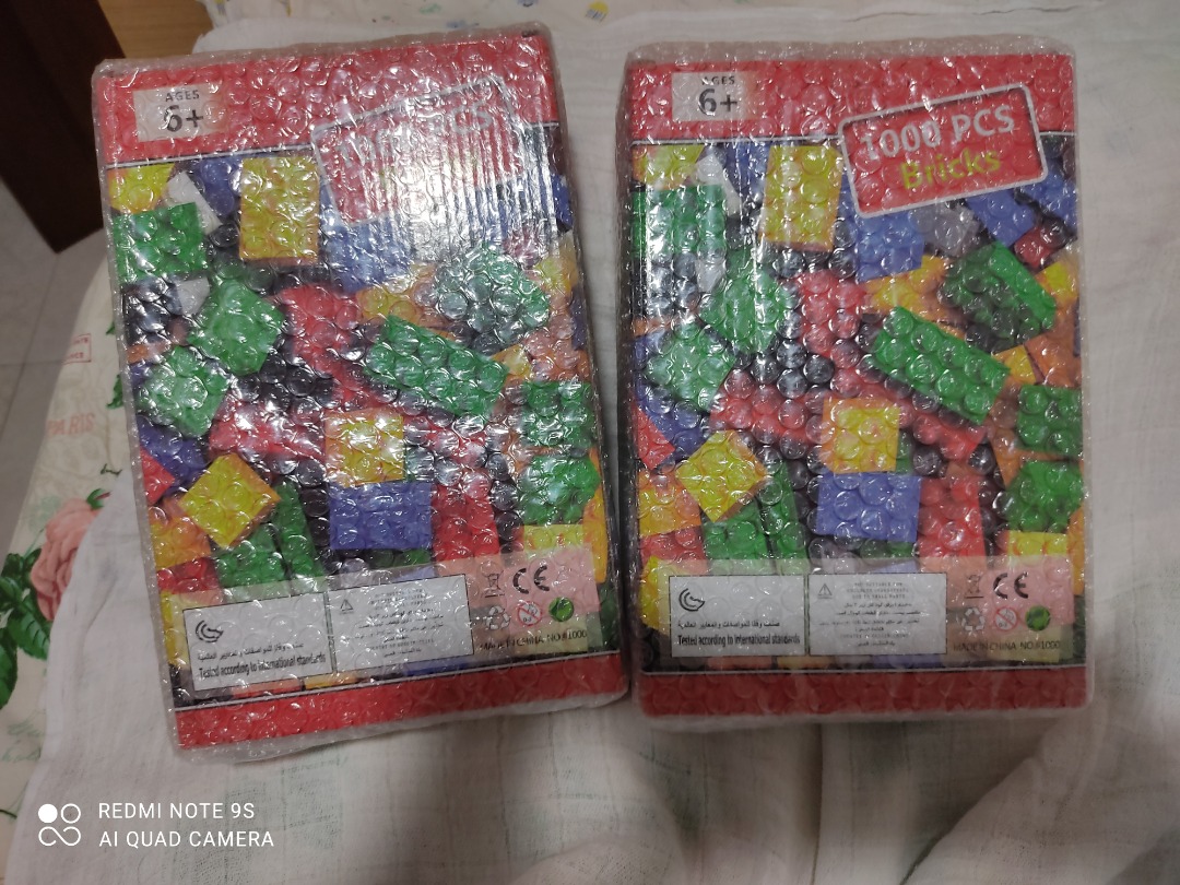 Lego 1000 bricks, Hobbies & Toys, Toys & Games on Carousell