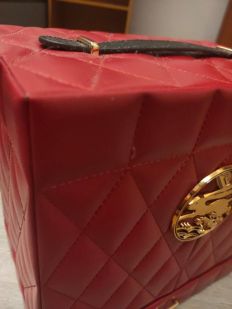 Make up accessories box, Furniture & Home Living, Home Improvement ...