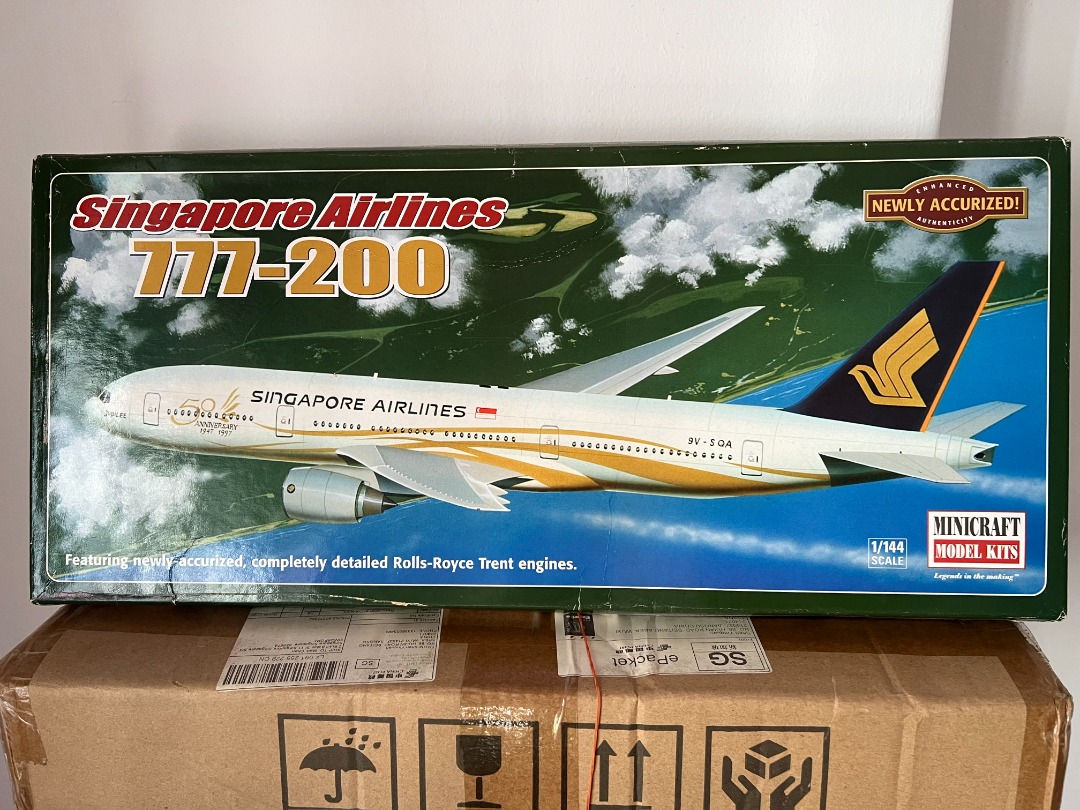 MINICRAFT 1/144 BOEING 777-200 SINGAPORE AIRLINES, Hobbies & Toys, Toys ...