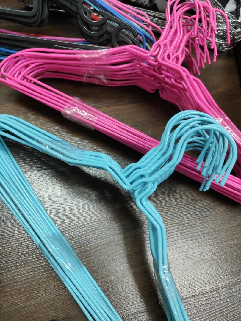 Mixed clothing hangers (100pcs), Furniture & Home Living, Furniture ...