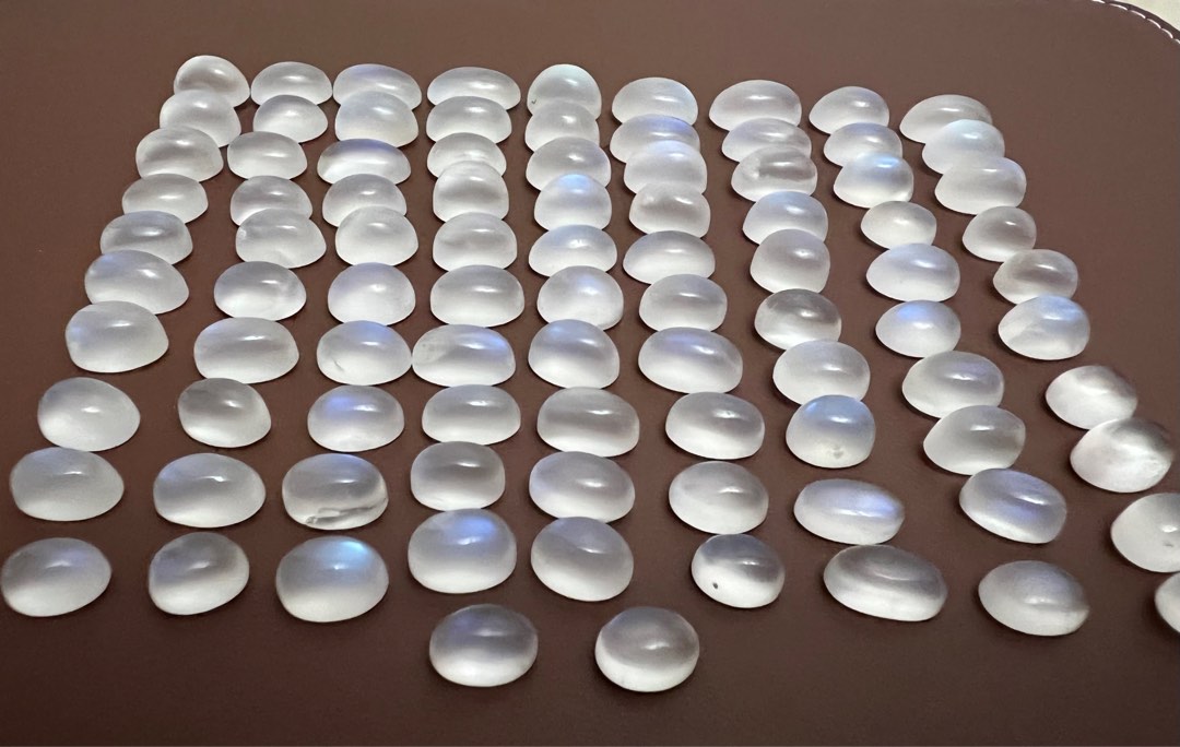 Moon stones natural 2 to 6 crt size available, Women's Fashion, Jewelry ...