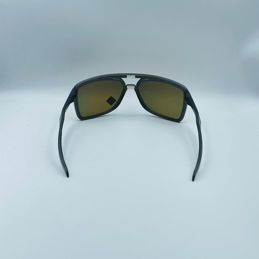 Oakley Castel Matte Grey Smoke Prizm Ruby, Men's Fashion, Watches ...