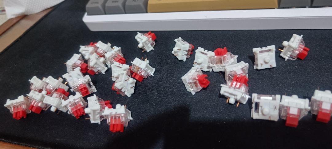 Outemu Red Switches 3 Pin 30 pcs, Computers & Tech, Parts & Accessories ...