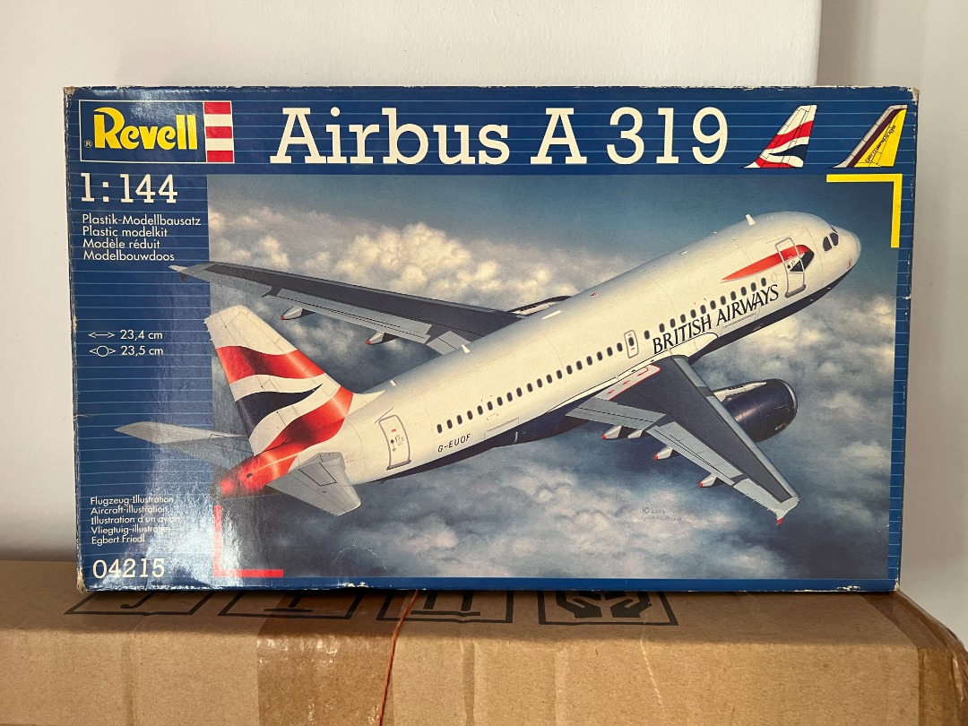 REVELL 1/144 AIRBUS A319, Hobbies & Toys, Toys & Games on Carousell
