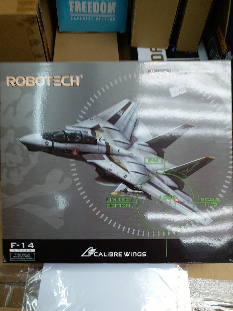 ROBOTECH MACROSS F-14, 興趣及遊戲, 玩具 & 遊戲類 - Carousell
