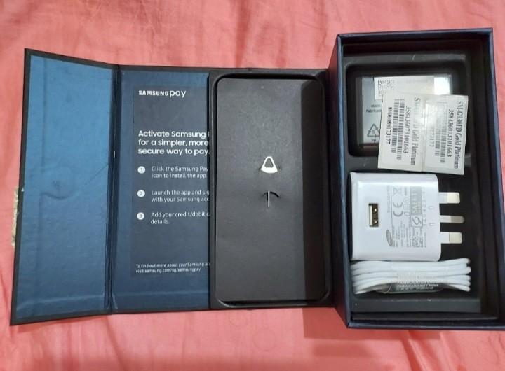 SAMSUNG MOBILE PHONE $250 S2 TABLET $250, Mobile Phones & Gadgets ...