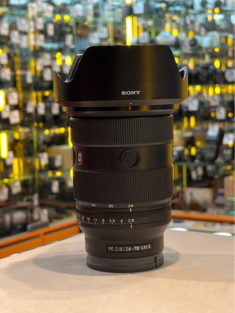 Sony FE 24-70 F2.8 GM ii 2代 輕身 高質變焦 恆定2.8 大光圈 無段式光圈切換 自動對焦快準 呼吸效應細 拍片好用, 攝影器材, 鏡頭及裝備 - Carousell