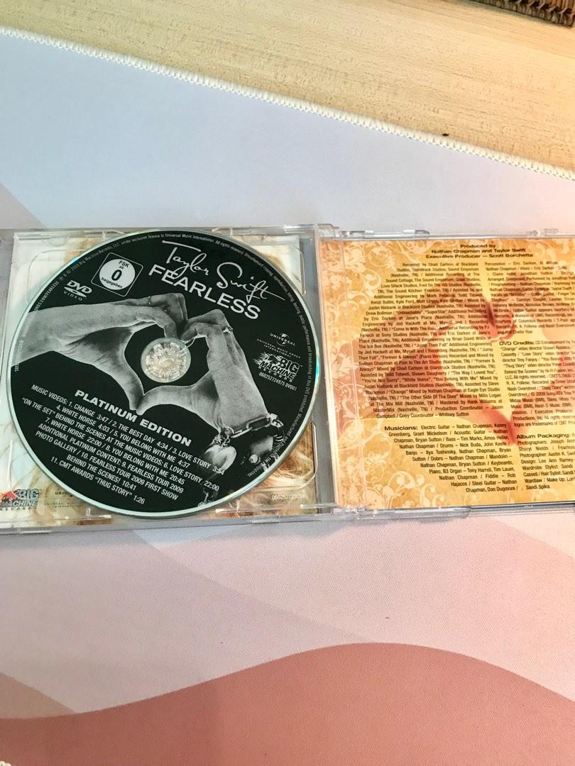 Taylor Swift Fearless 2-piece CD album set, Hobbies & Toys, Memorabilia ...