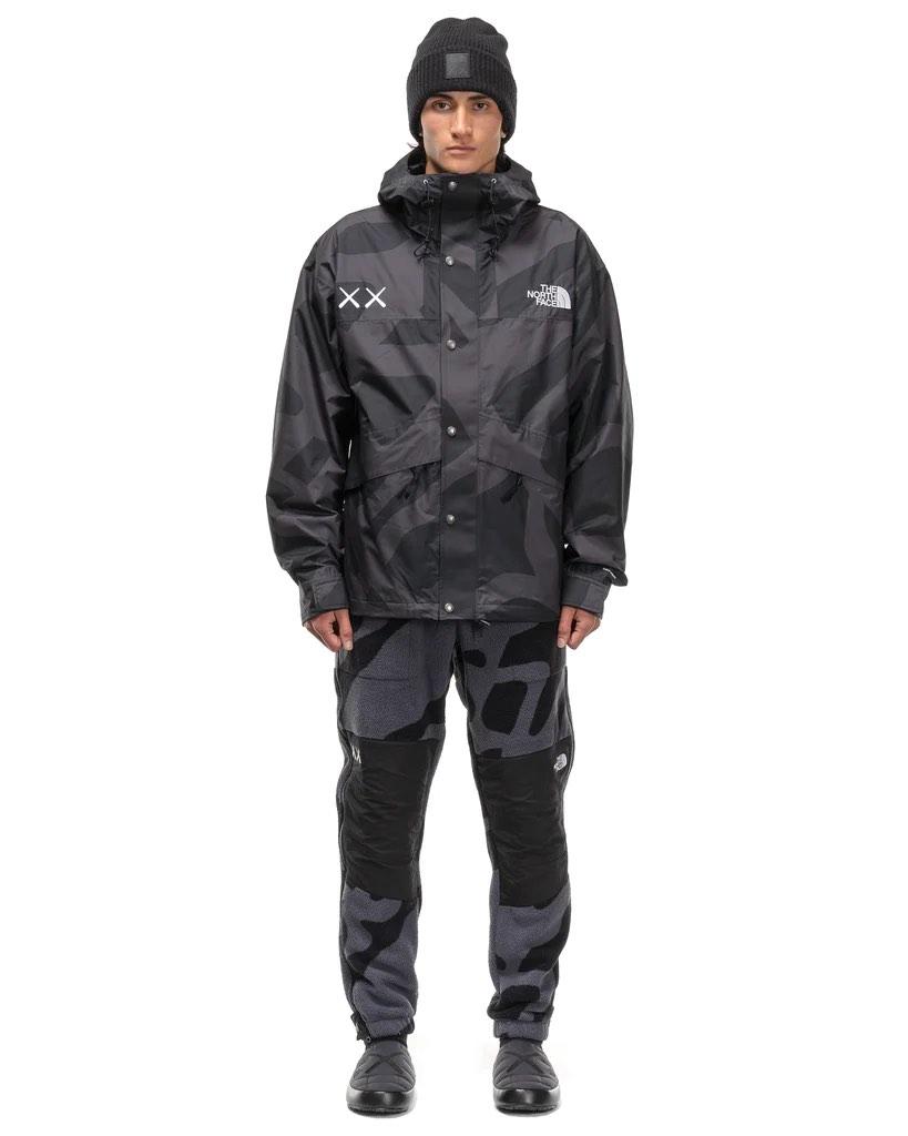 The North Face Project X KAWS Retro 1986 Mountain Jacket BLACK, 男裝, 外套及 ...