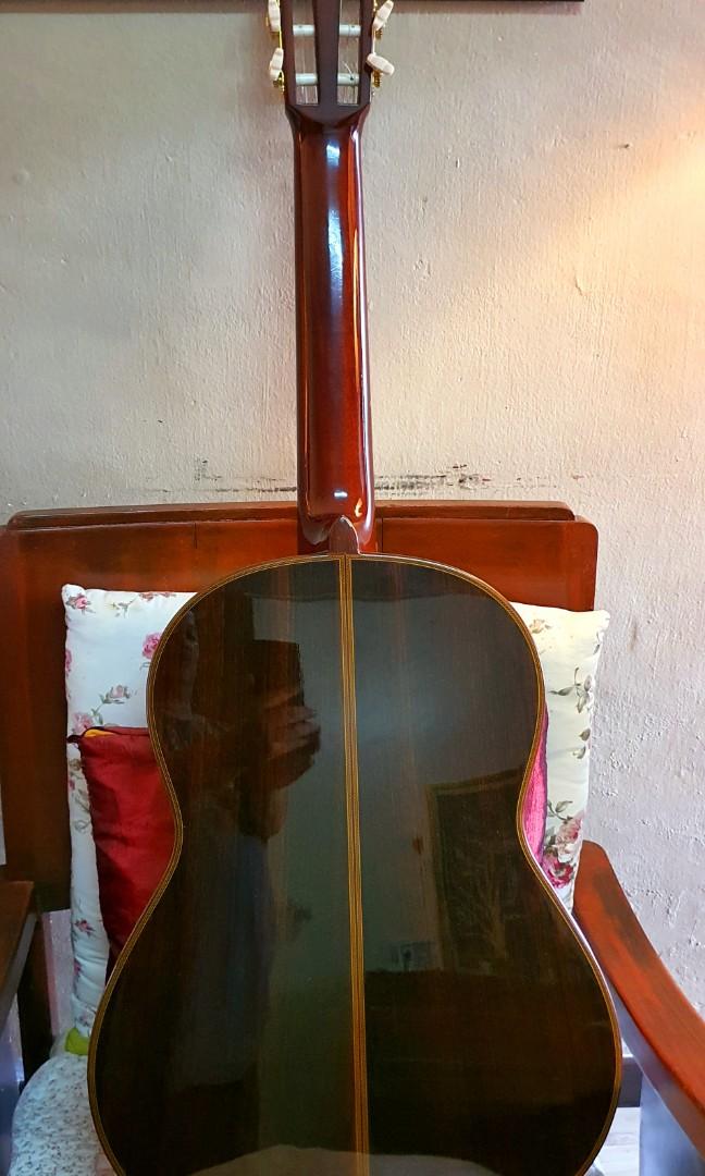 Vintage Classical Guitar, Hobbies & Toys, Music & Media, Musical ...